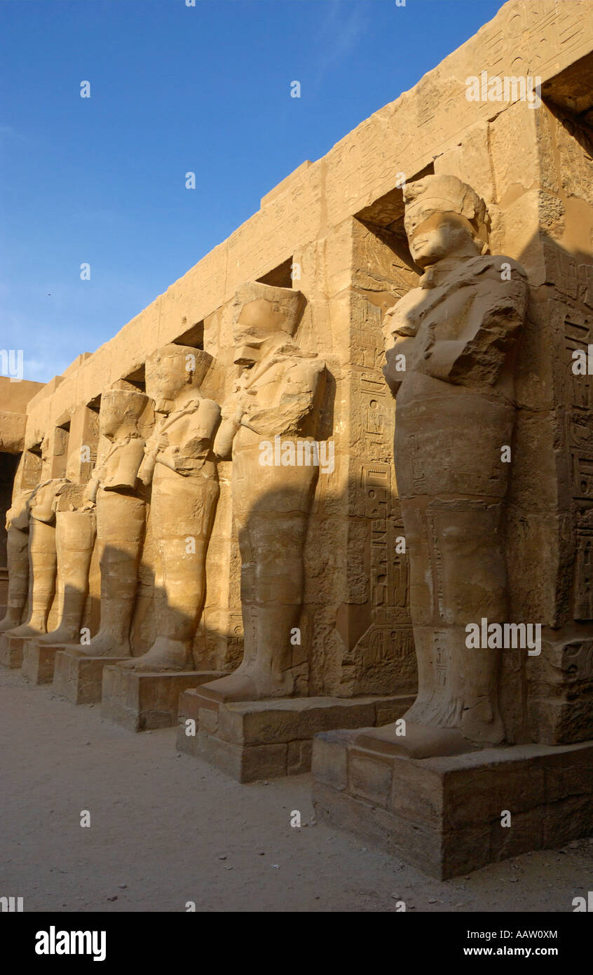 At the south side of temple Amuna was a temple sanctified to Mutu ...