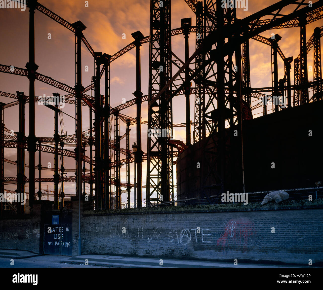Victorian gasometers london hi-res stock photography and images - Alamy