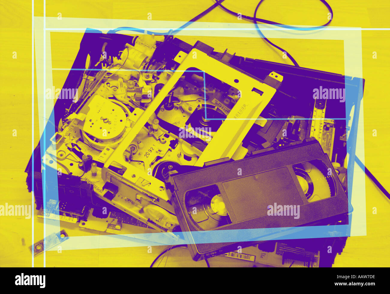 Inside vhs video cassette player hi-res stock photography and images ...