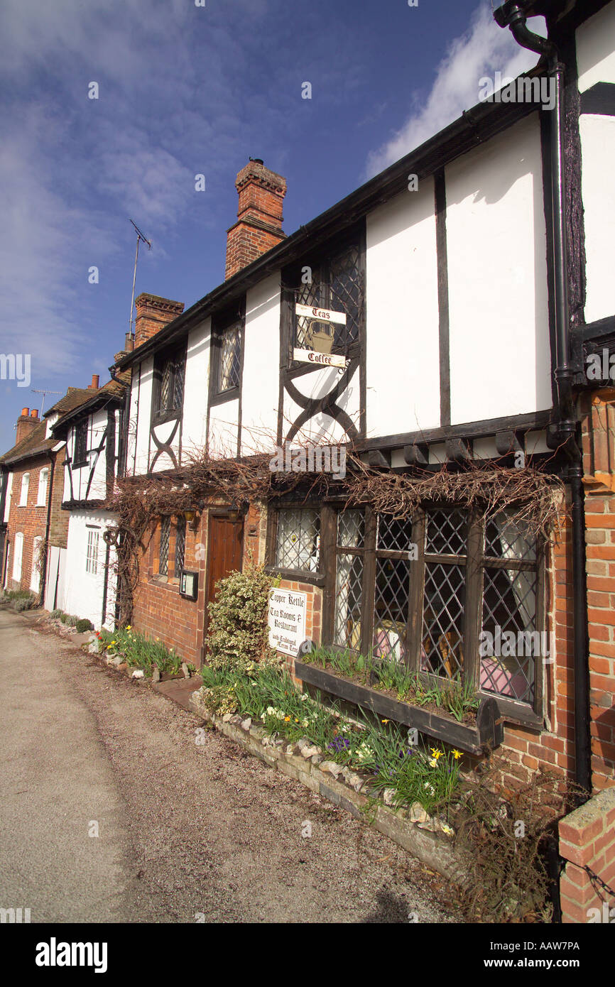 Chilham square chilham kent england hi-res stock photography and images ...