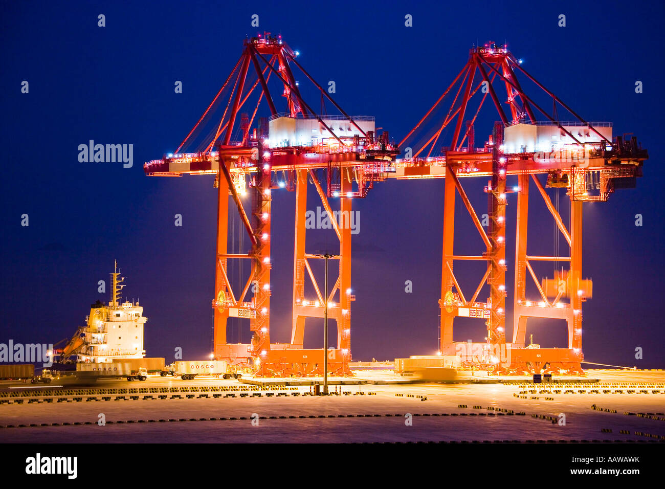 New Shanghai Yangshan Port on East Ocean 60km from Shanghai China Stock ...