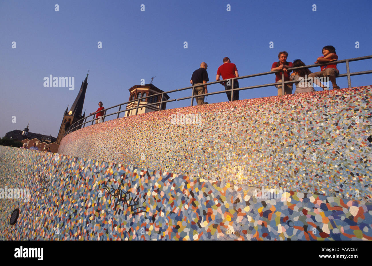 Rhine promenade dusseldorf hi-res stock photography and images - Alamy