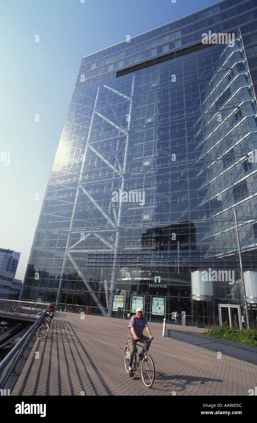 Office building Stadttor, Dusseldorf, Germany Stock Photo - Alamy