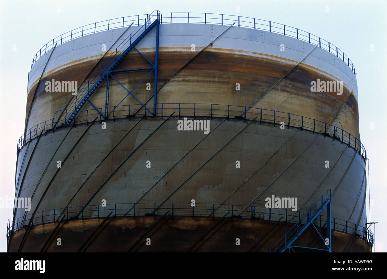 Natural gas holder gasometer hi-res stock photography and images - Alamy