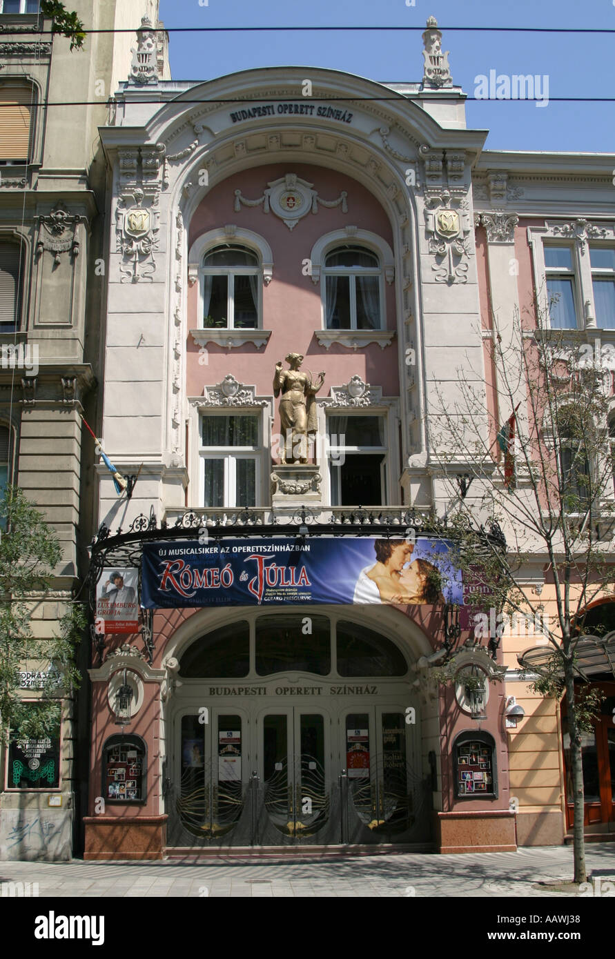 Budapest operetta theatre budapest hi-res stock photography and images ...