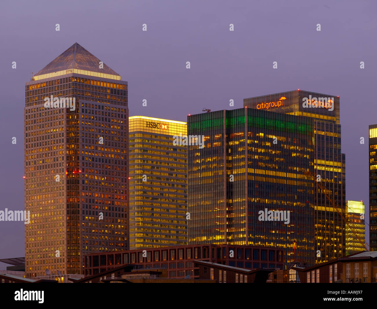 Modern wharf hi-res stock photography and images - Alamy