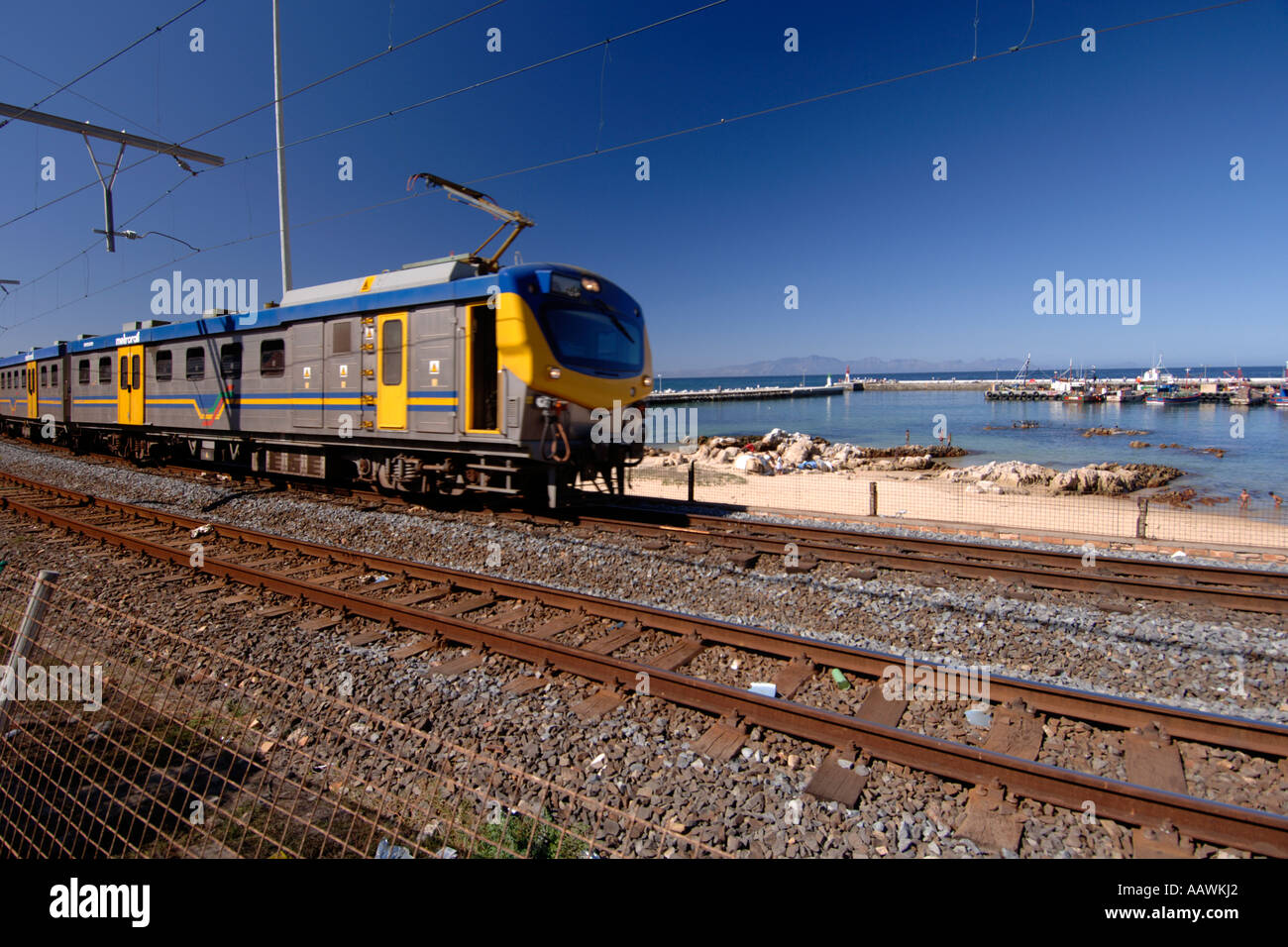 Train metrorail cape town hi-res stock photography and images - Alamy