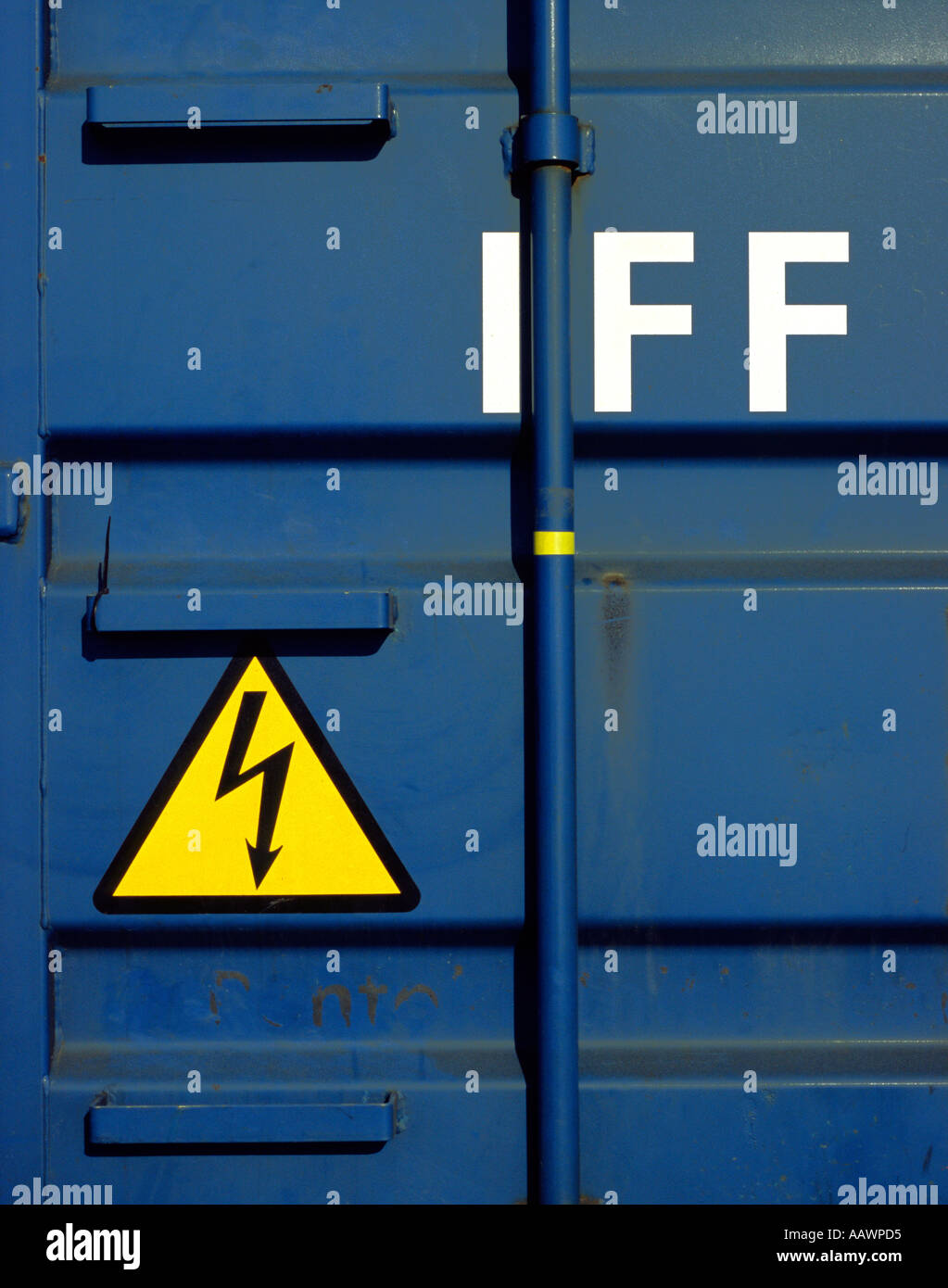 Ibc containers hi-res stock photography and images - Alamy