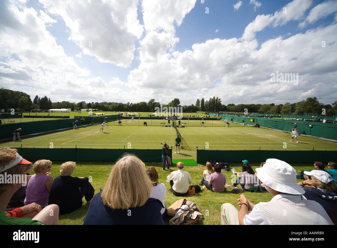 Tennis spectators hi-res stock photography and images - Alamy