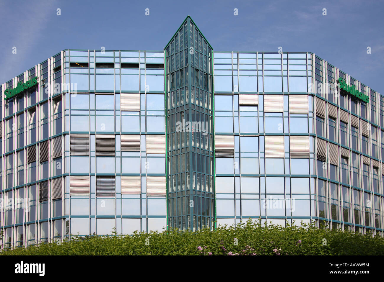Tour operator office hi-res stock photography and images - Alamy