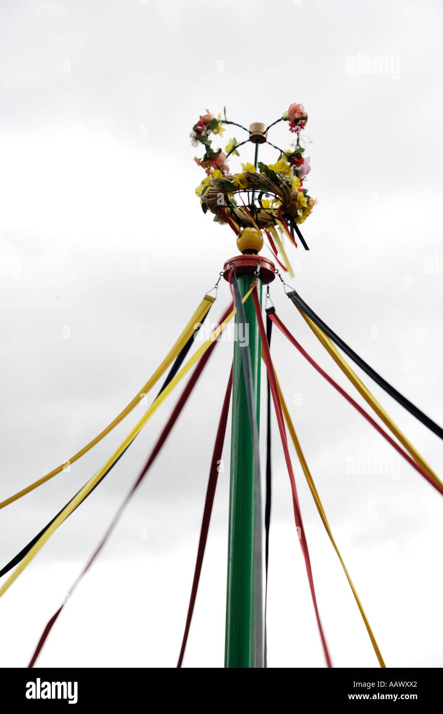May pole dance hi-res stock photography and images - Alamy