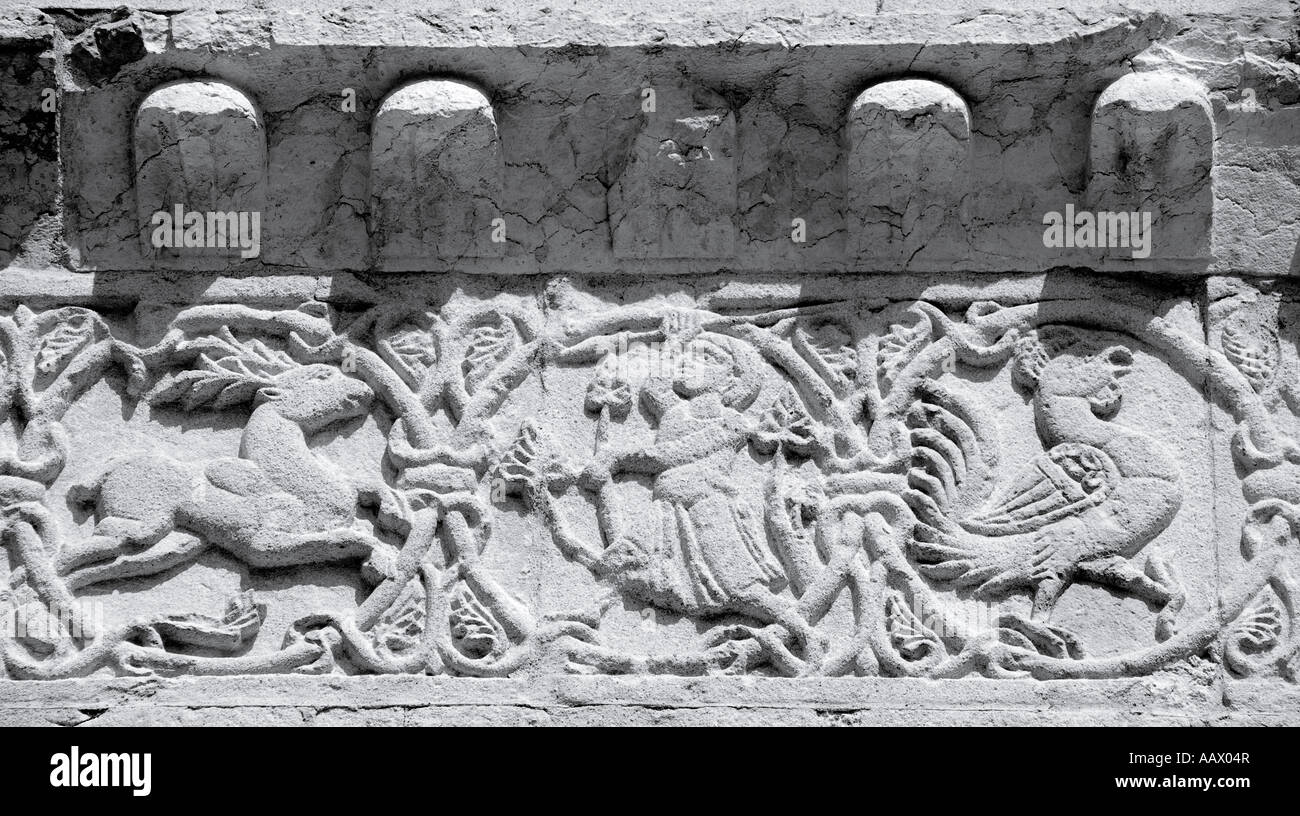 Roundel pattern hi-res stock photography and images - Alamy