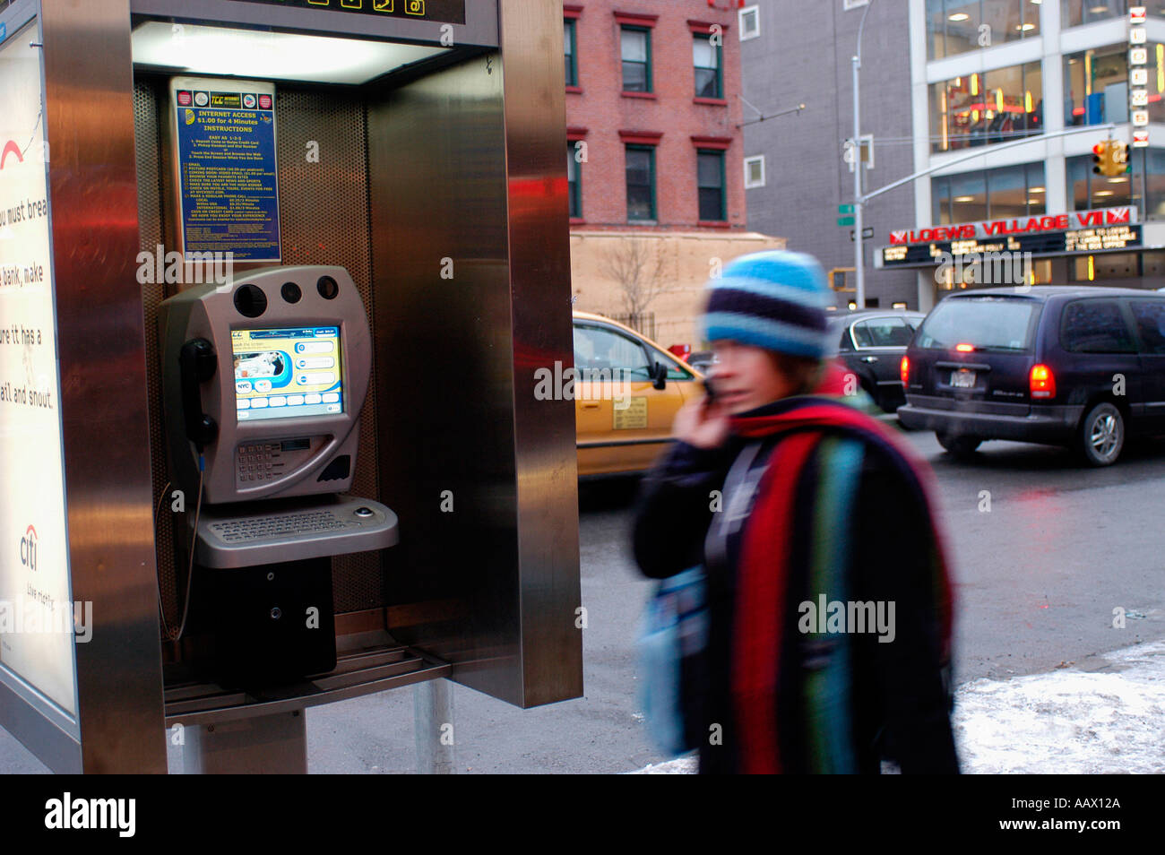 Payphone nyc hi-res stock photography and images - Alamy