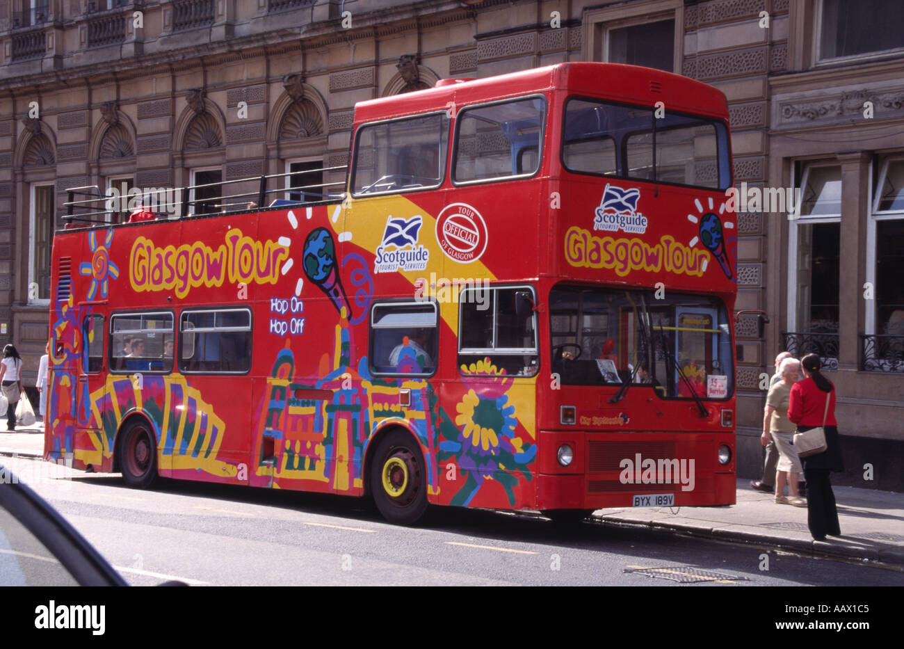 Glasgow city sightseeing bus hi-res stock photography and images - Alamy