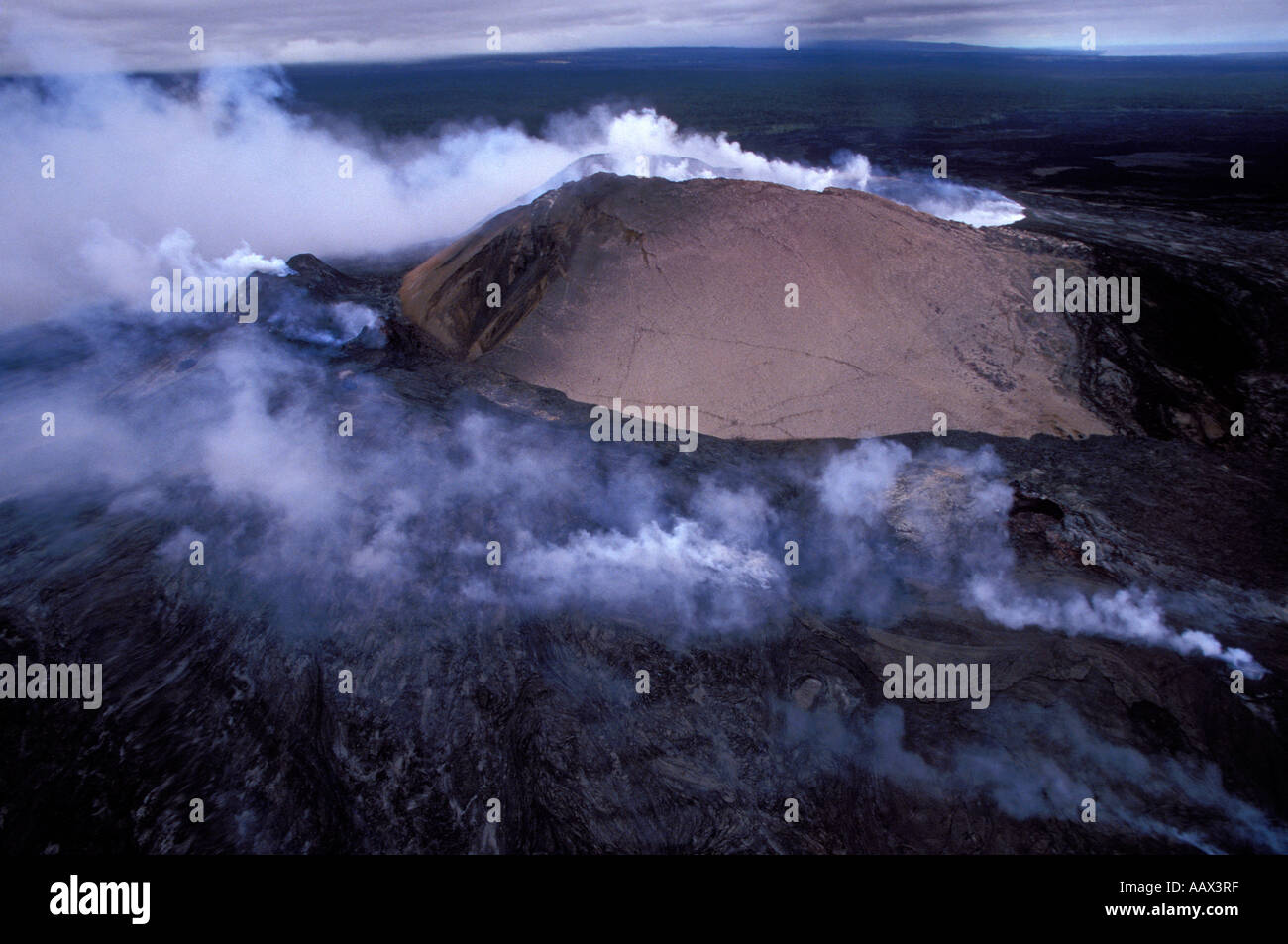 Pu'u o’o hi-res stock photography and images - Alamy