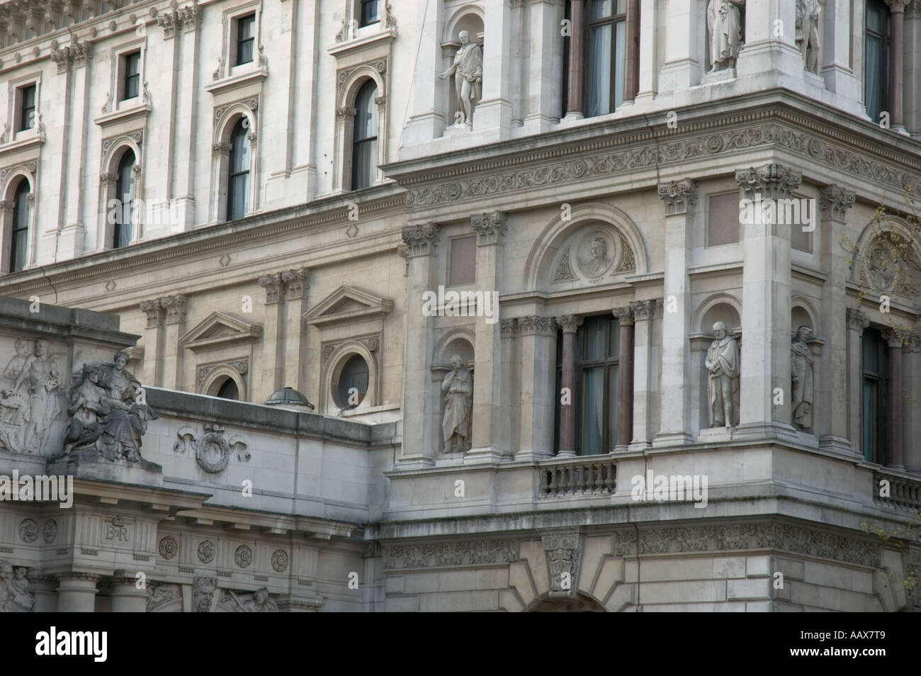 Whitehall facades hi-res stock photography and images - Alamy