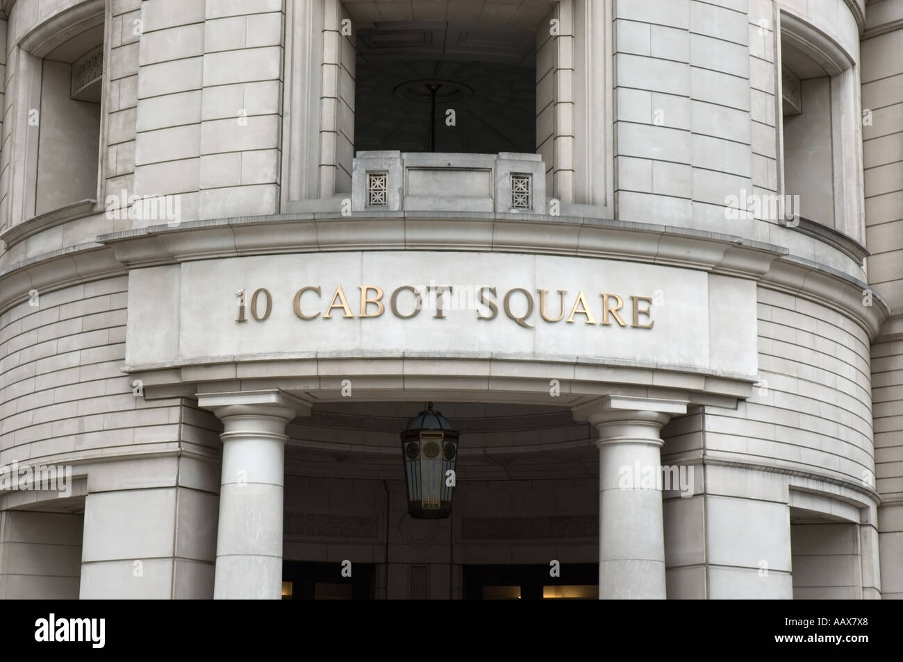 Number 10 Cabot Square, Canary Wharf, Docklands, London, UK Stock Photo ...