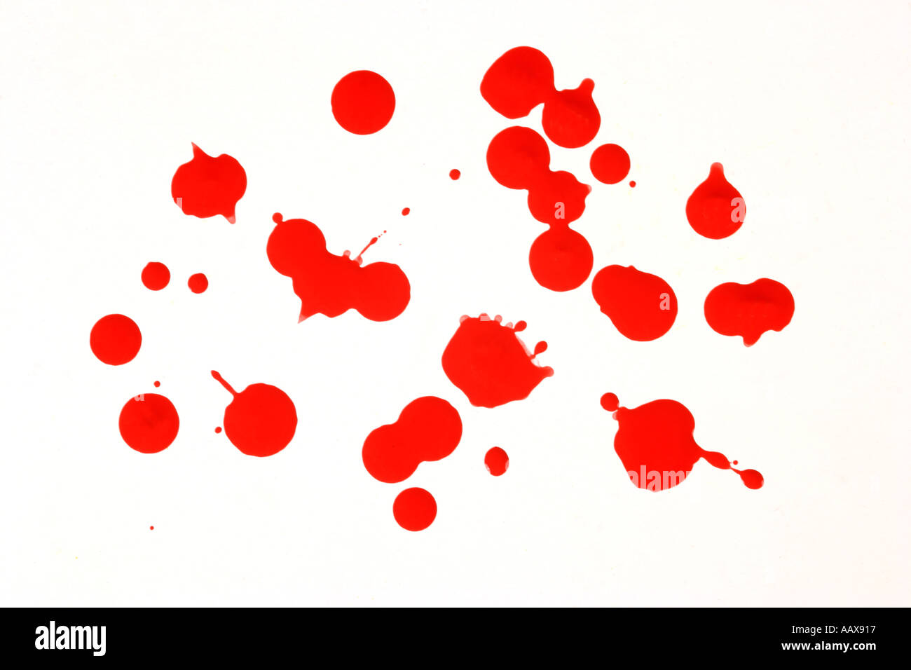 Red watercolour paint drops hi-res stock photography and images - Alamy