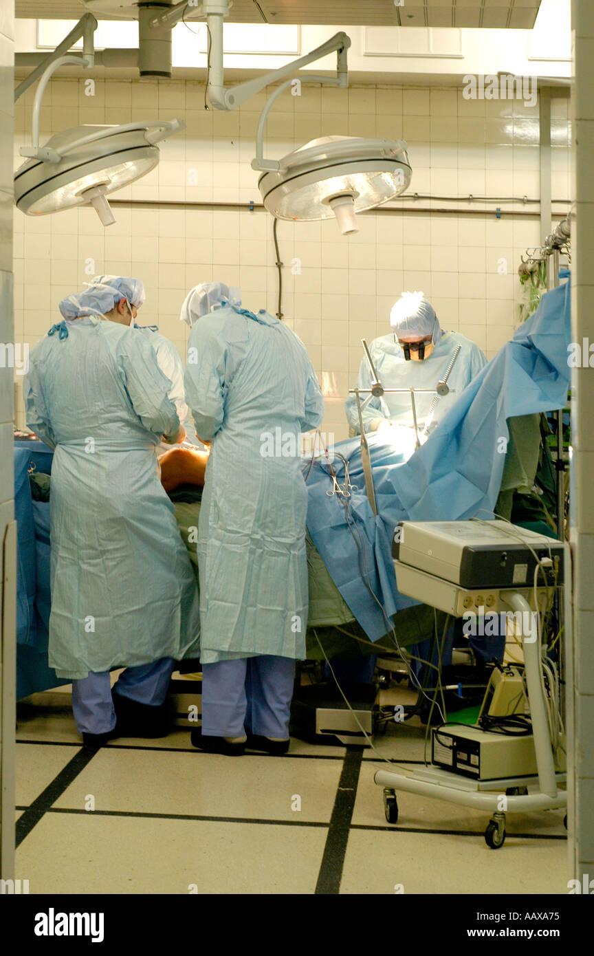 medicine surgeon do cardiology surgery doctors anesthesiologist patient ...