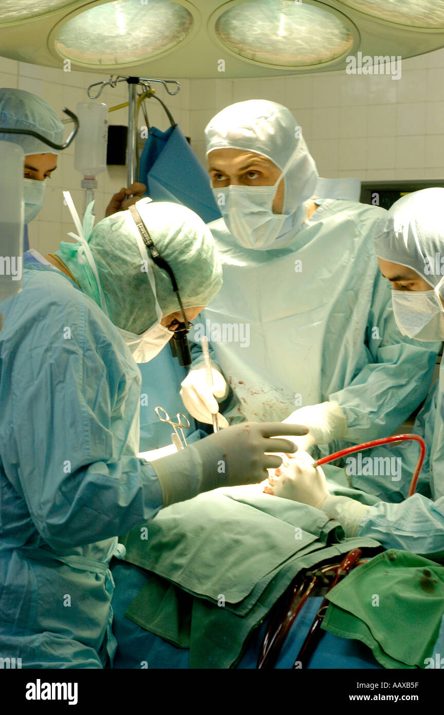 medicine surgeon do cardiology surgery doctors anesthesiologist patient ...