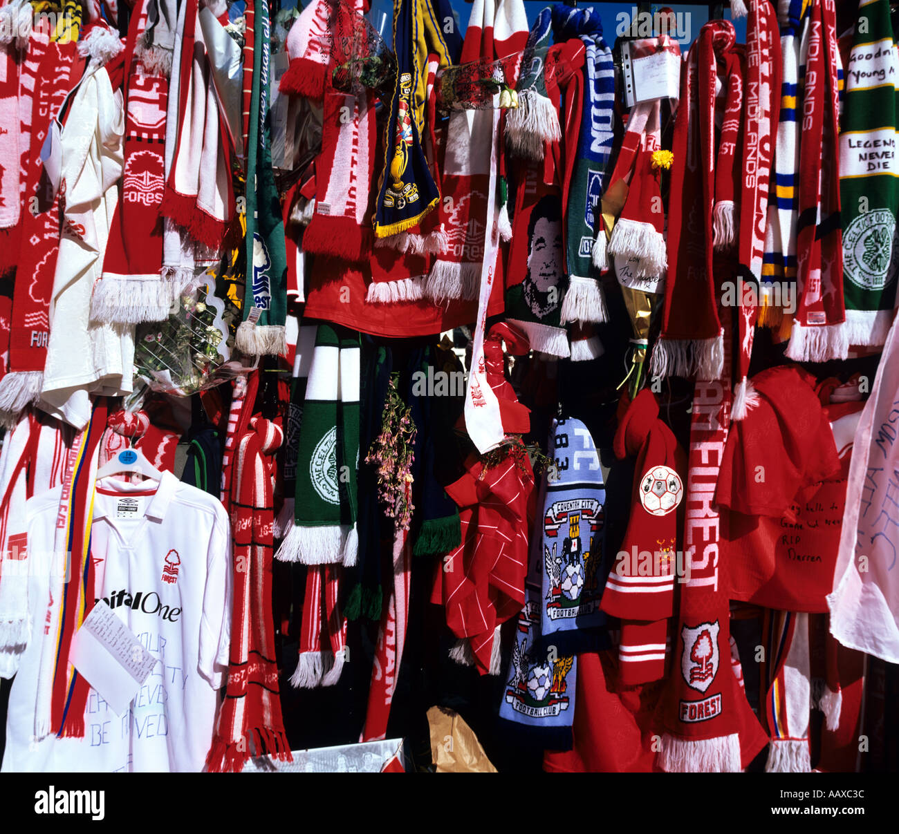Brian Clough Tributes City Ground Nottingham Forest Stock Photo - Alamy