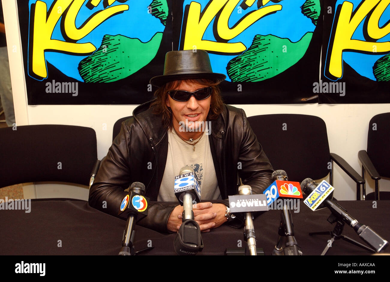 Bon jovi guitarist richie sambora hi-res stock photography and images ...
