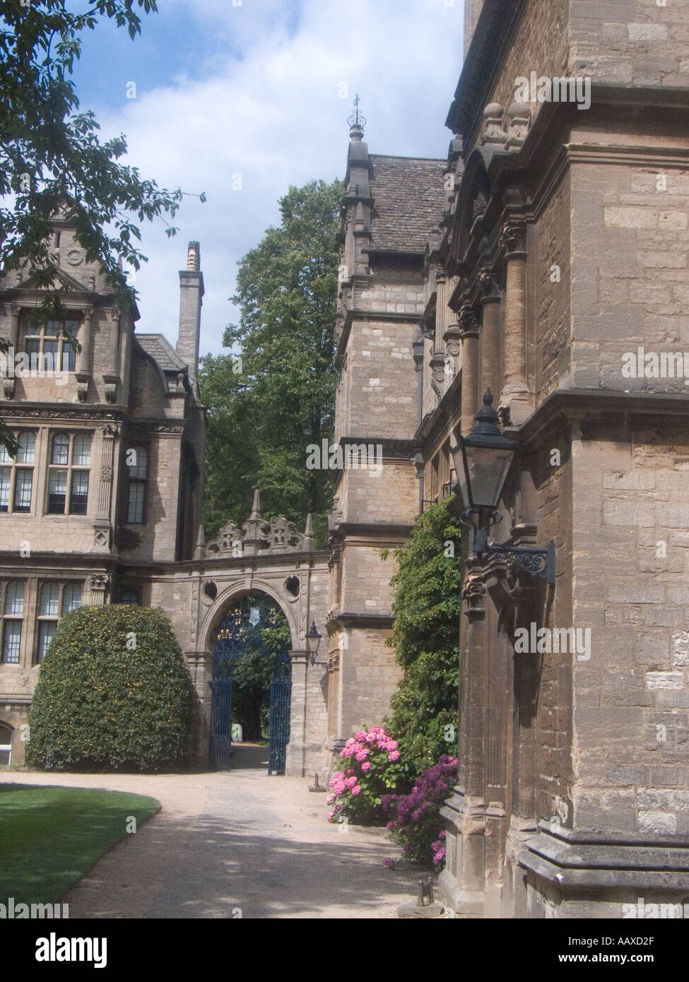 Quad trinity college oxford hi-res stock photography and images - Alamy