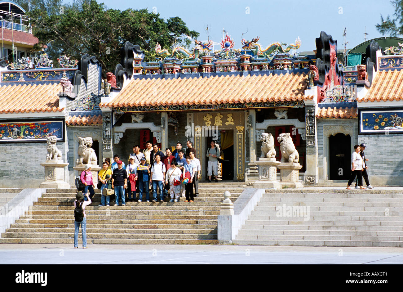 Photographer and tourists, Pak Tai Temple, Cheung Chau Island, Hong ...