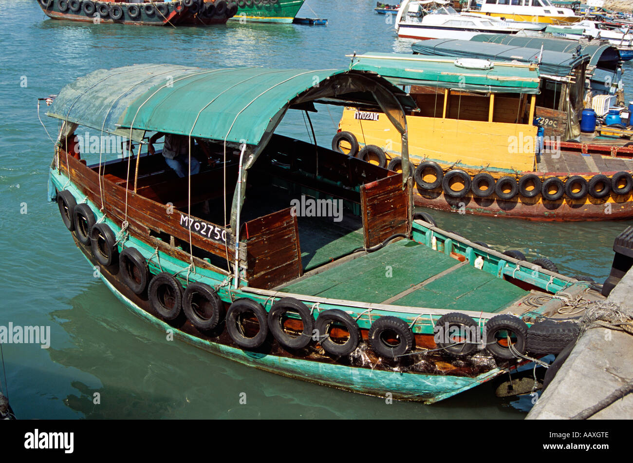 Yellow sampans hi-res stock photography and images - Alamy