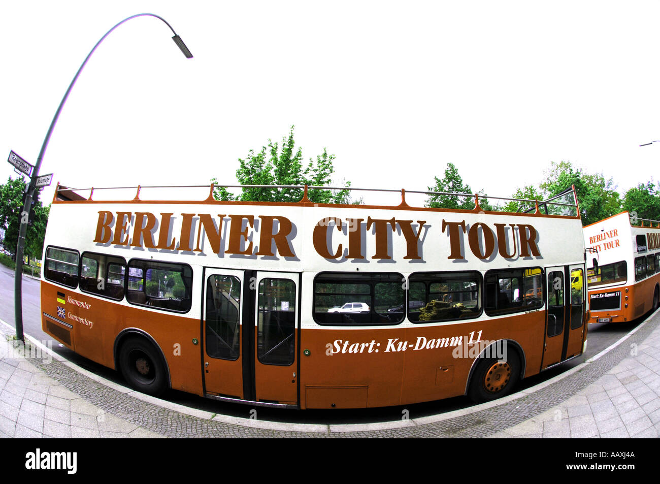 Berliner city tour bus hi-res stock photography and images - Alamy