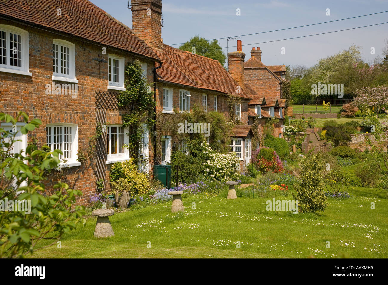 Ancient Cottages at the small hamlet of Ringshall in Hertfordshire UK ...