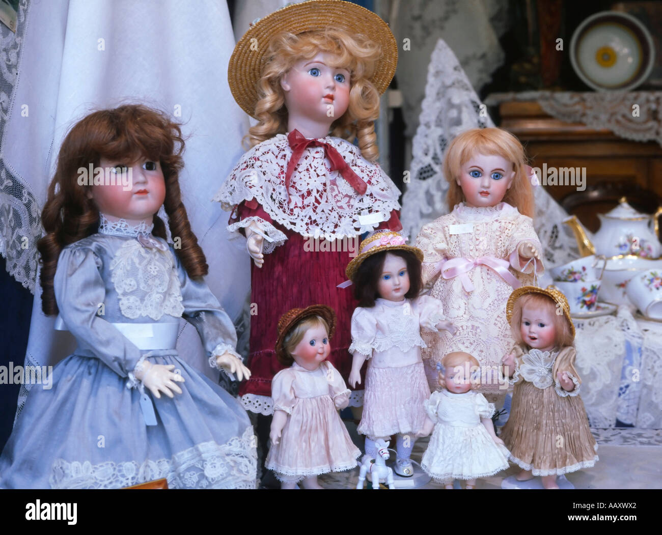Lace shop brussels belgium hi-res stock photography and images - Alamy