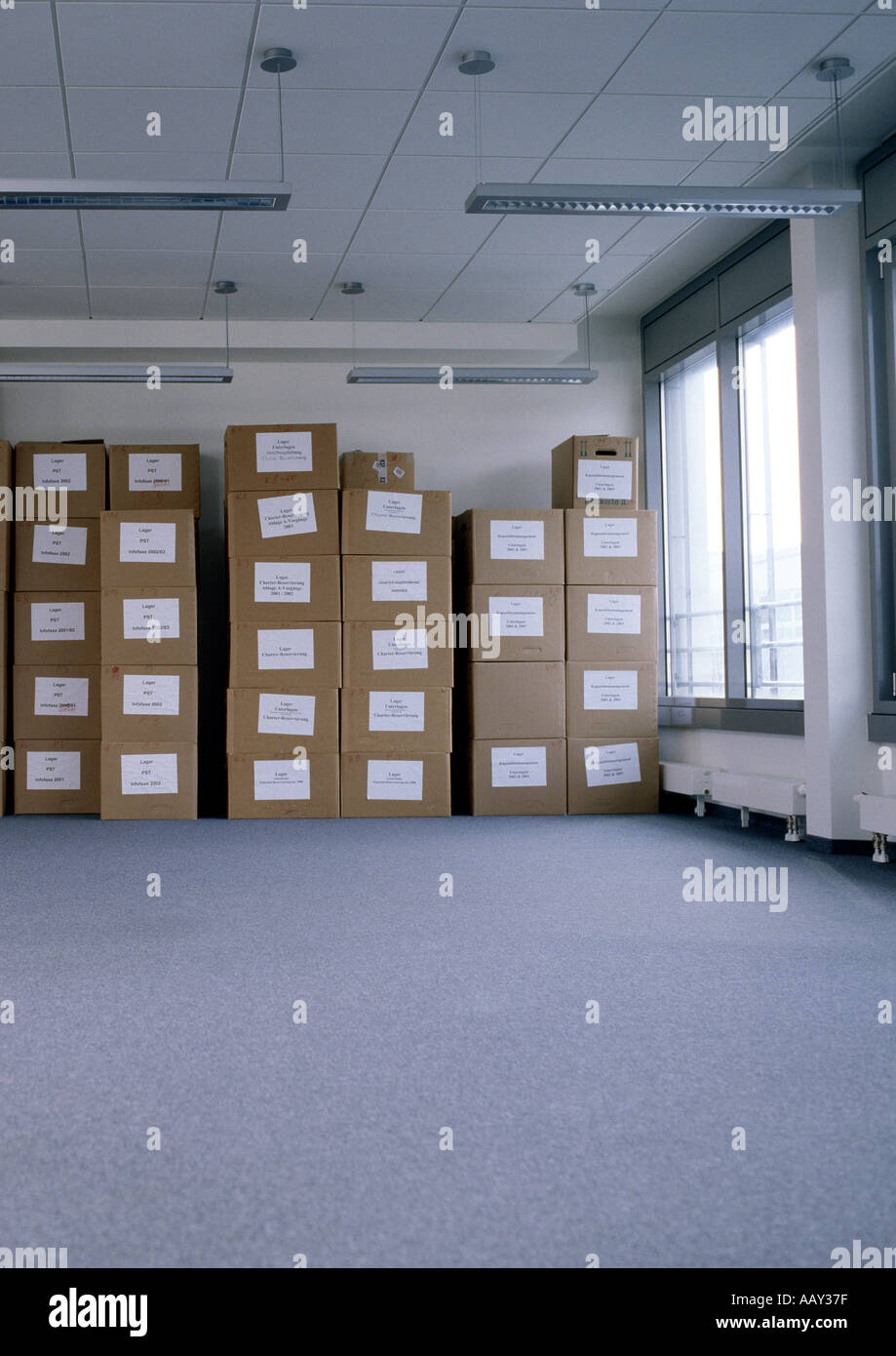 Office windows inside out nobody hi-res stock photography and images ...