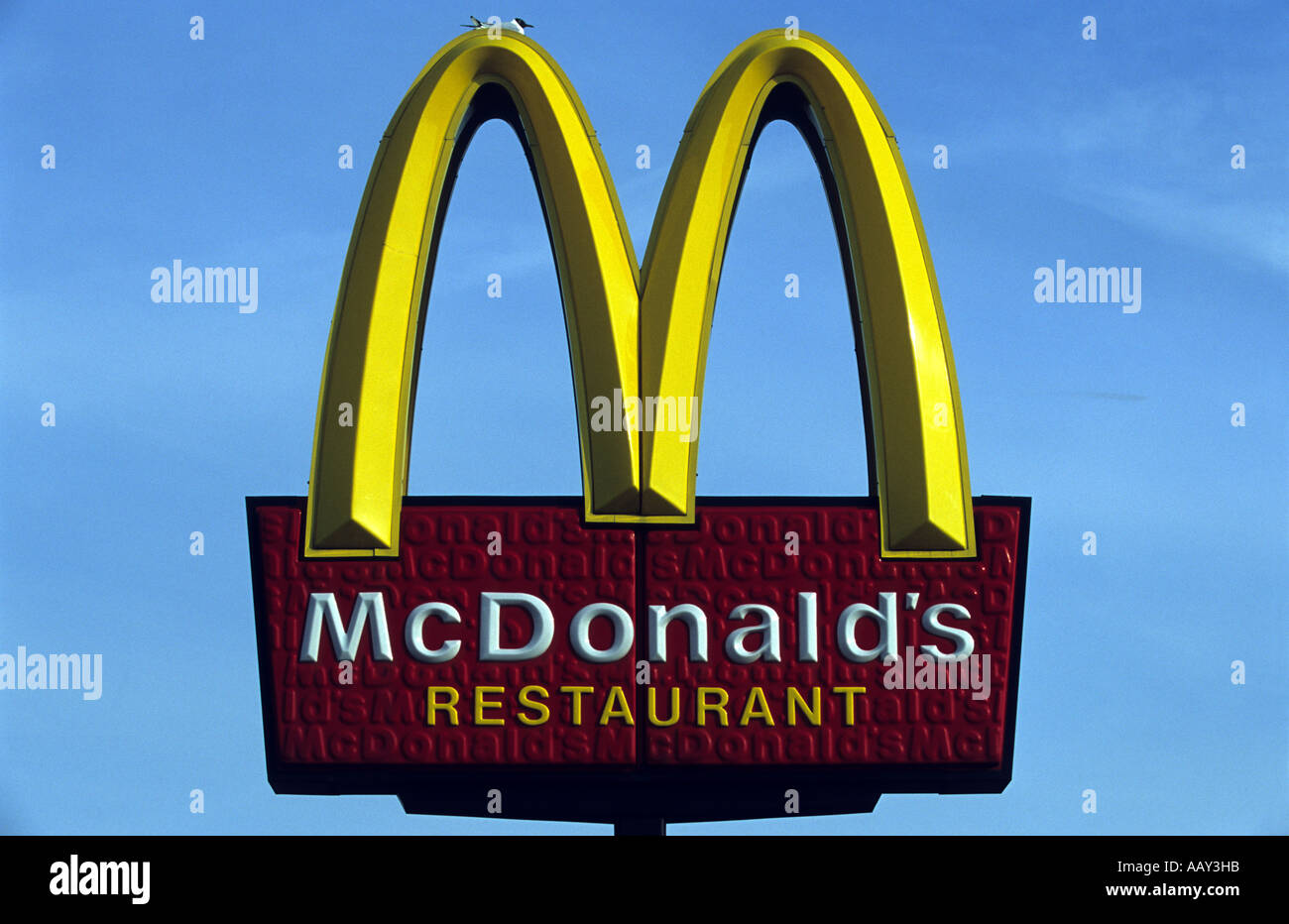 McDonald's drive through restaurant Stock Photo - Alamy