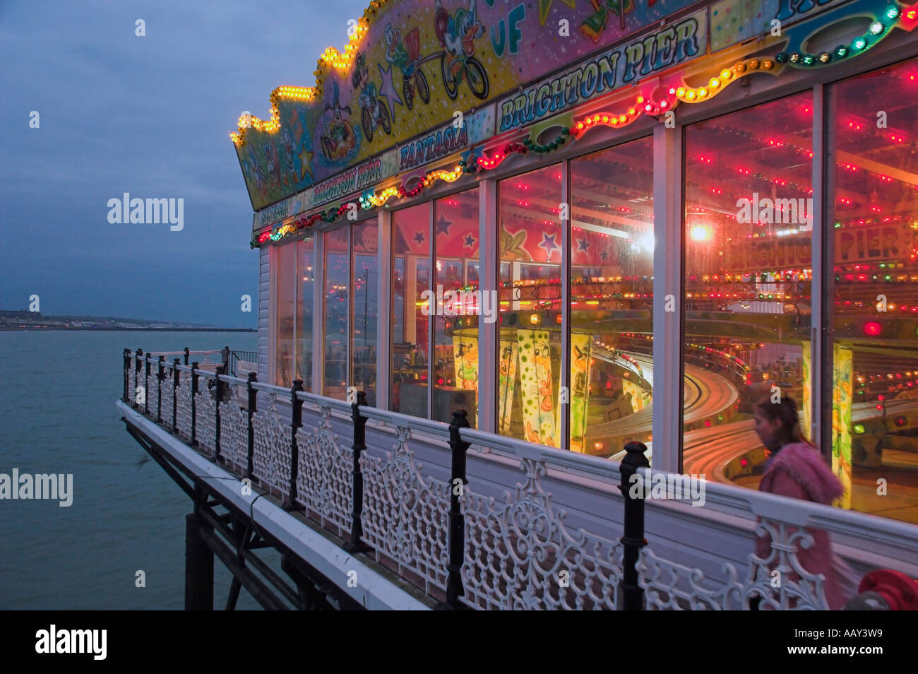 Fairground england hi-res stock photography and images - Alamy