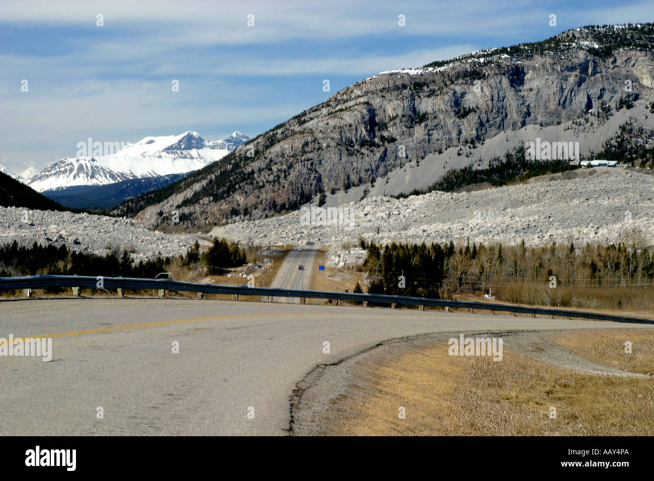 Rock slide, Crowsnest Pass, Frank Slide, Turtle Mountain, Alberta ...