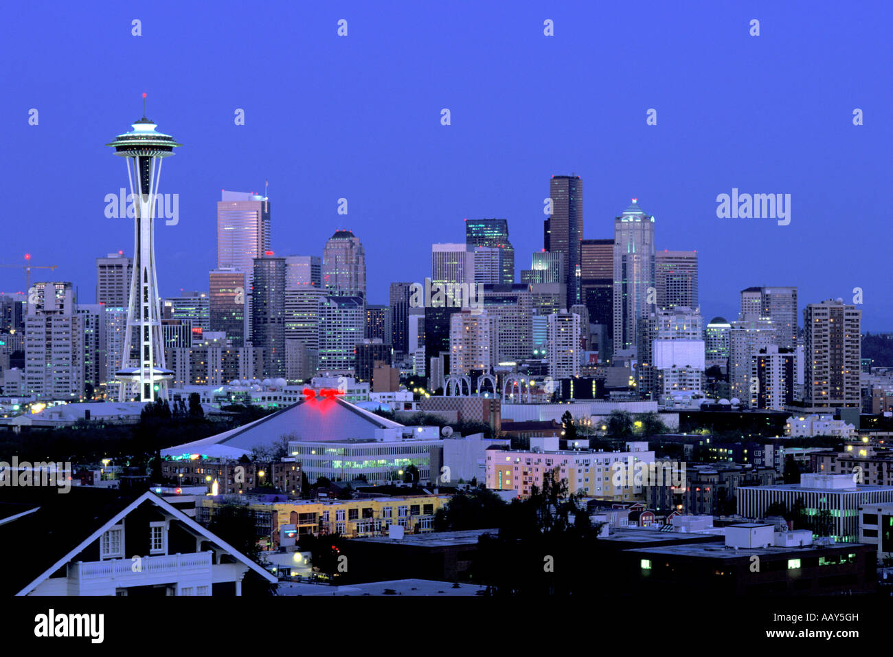 Seattle skyline with the world famous Space Needle building in Downtown ...