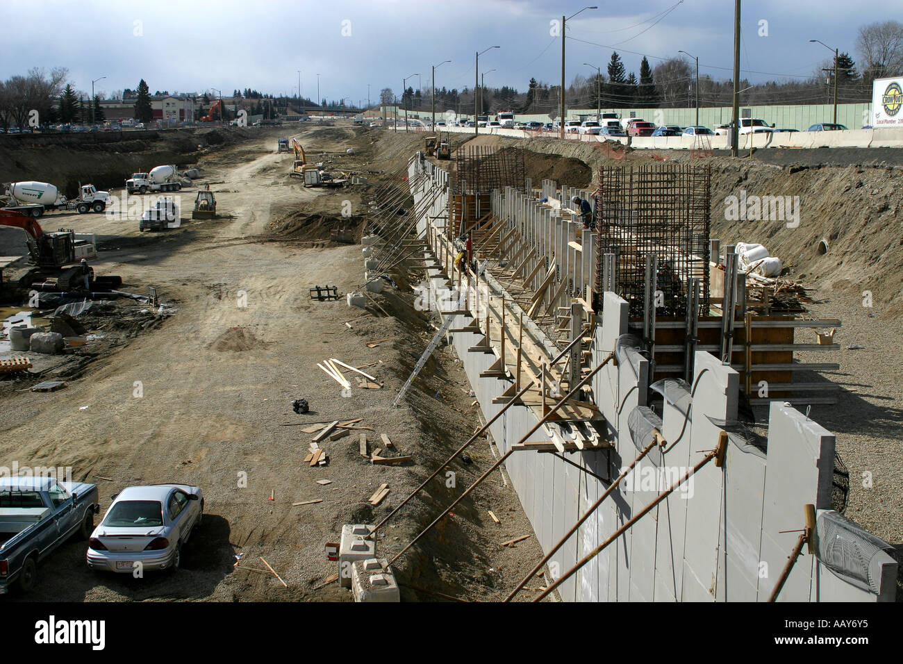 Highway freeway construction steel rebar hi-res stock photography and ...