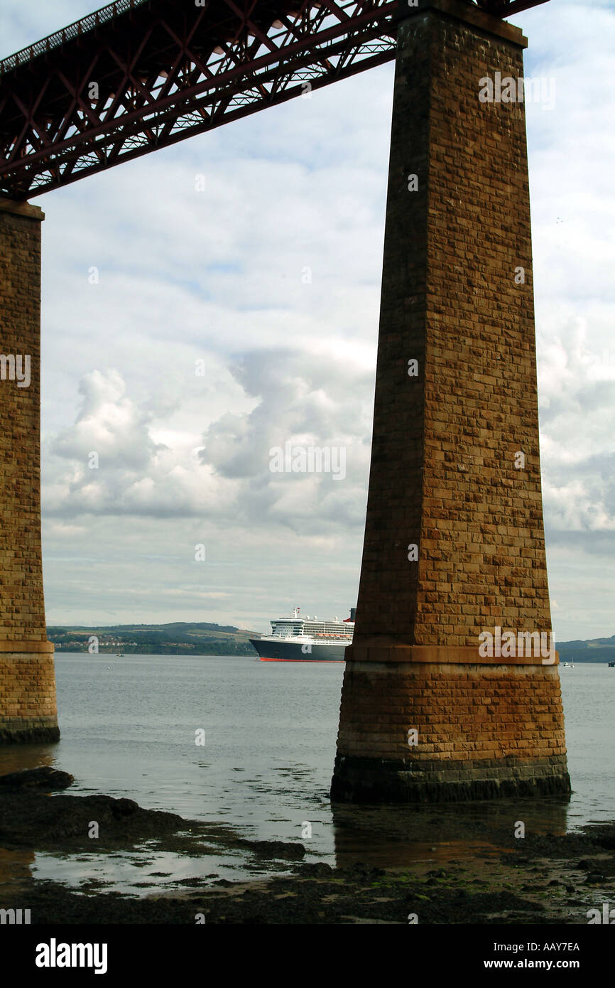 Queen Mary Two QM2 Stock Photo - Alamy