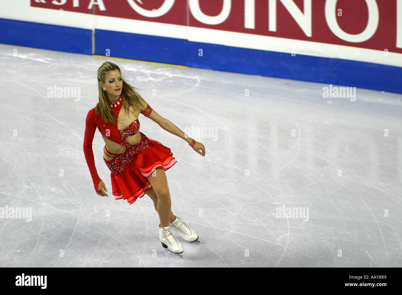 Podium dancing hi-res stock photography and images - Alamy