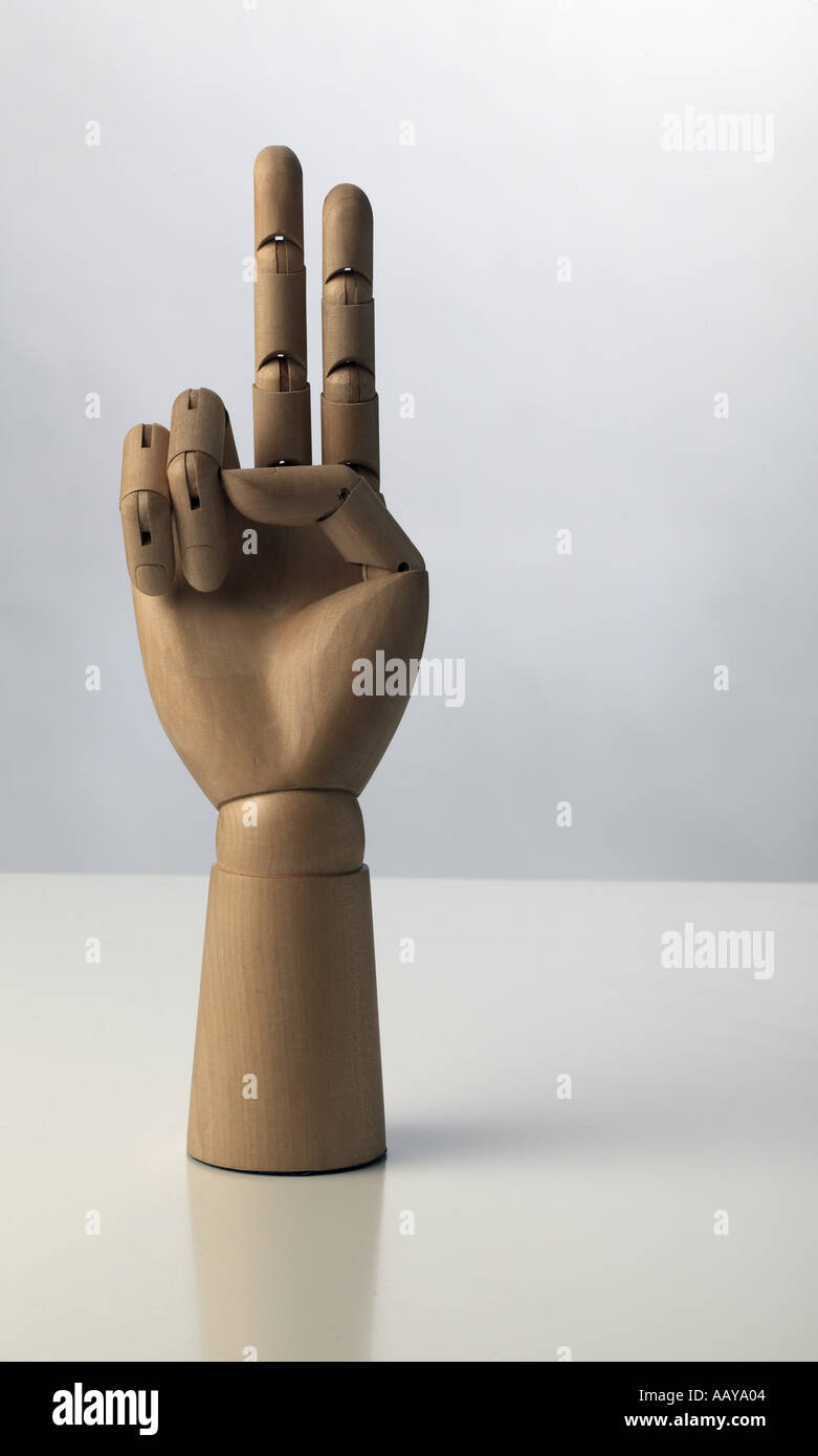 Still life of an artist model wouldn't hand with articulated fingers on ...