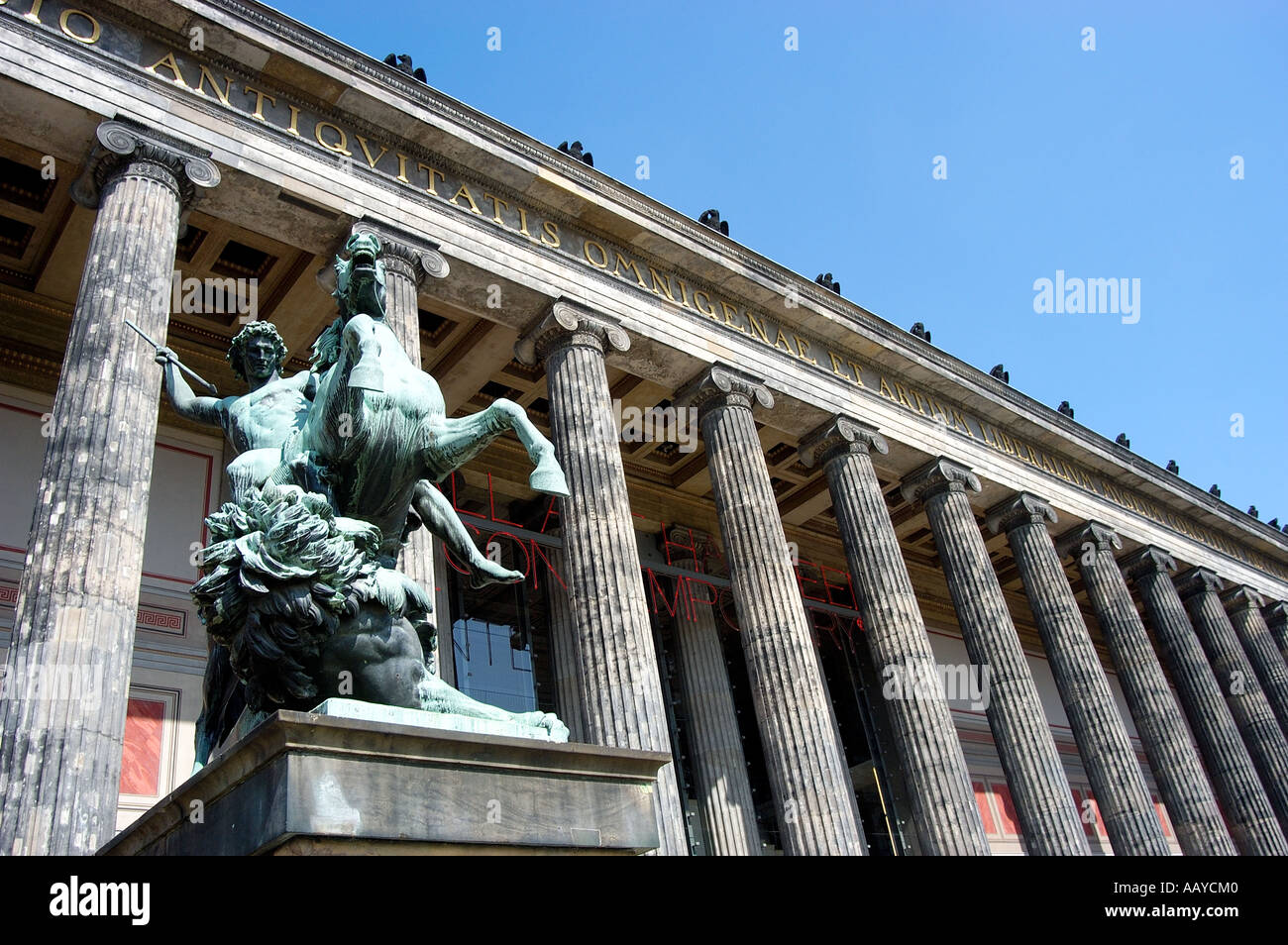 Berlin Altes Museum Kolonaden am Lustgarten Stock Photo - Alamy