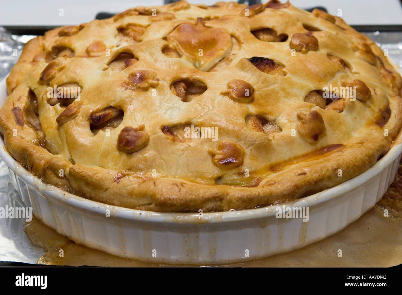 Pie oven hot steam hi-res stock photography and images - Alamy