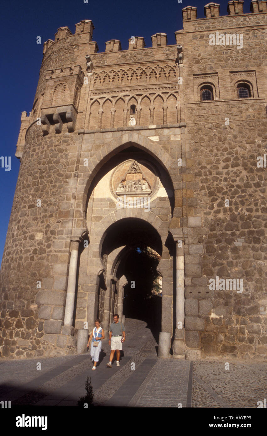 Toledo city walls gateway hi-res stock photography and images - Alamy