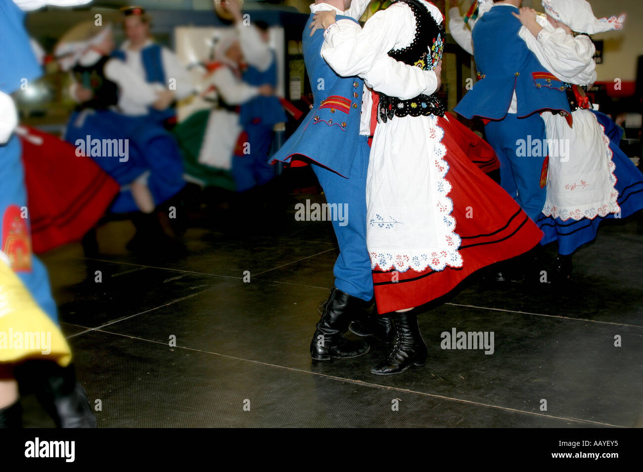 Ukrainian folk Dancing Stock Photo - Alamy