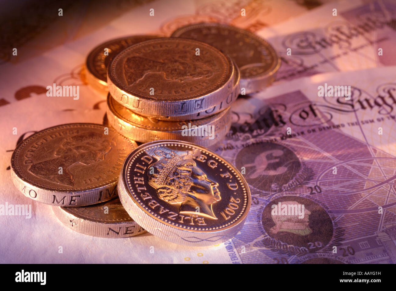 Still life of british coins on british banknotes Stock Photo - Alamy