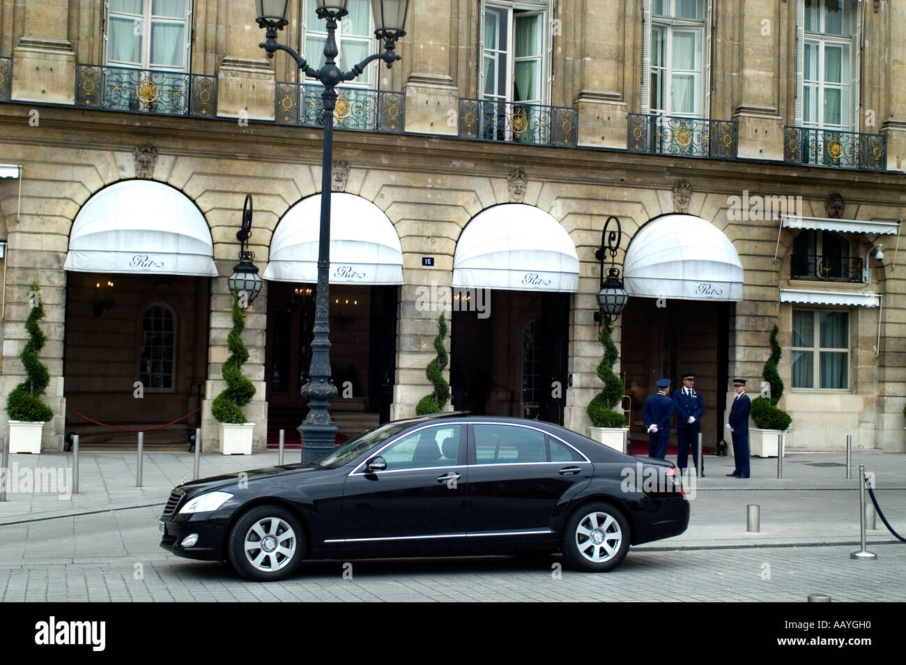 Hotel Ritz Place Vendome Parisian Paris France Stock Photo - Alamy