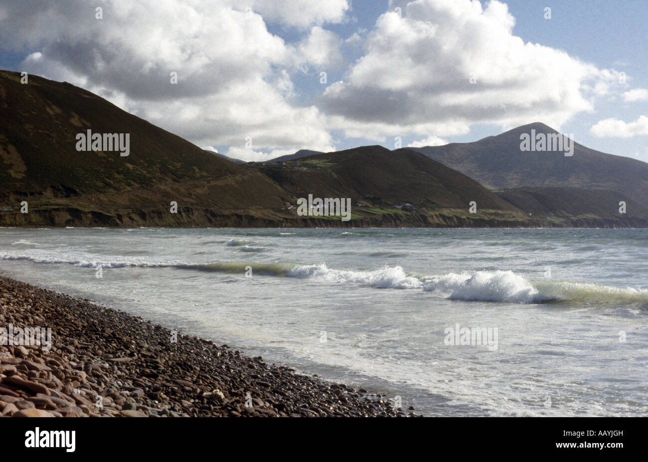 Rossbeigh Beach on the ring of Kerry in Ireland pebble beach clear ...