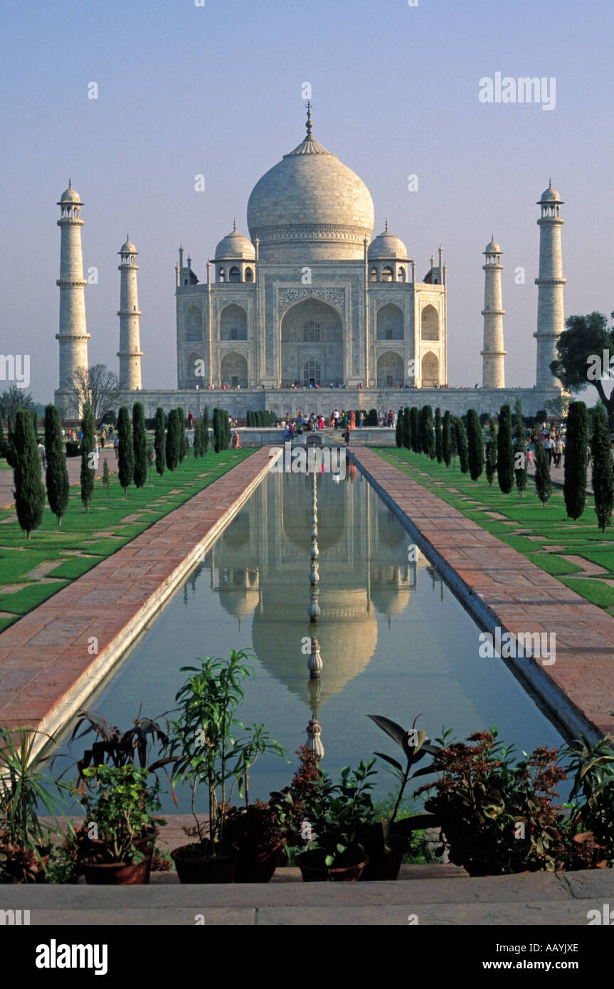 Taj mahal is the finest example of mughal architecture hi-res stock ...