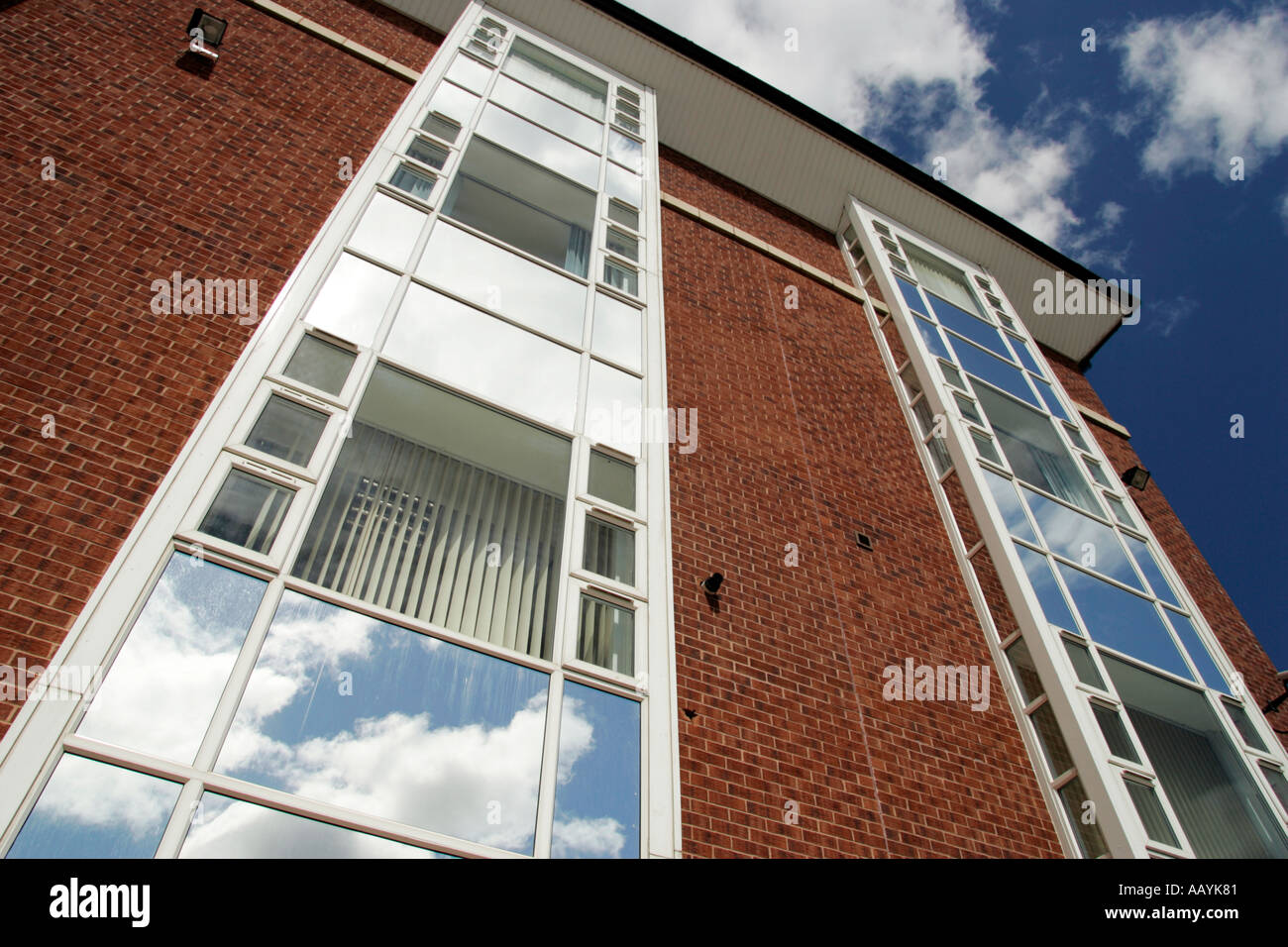 Commercial building outside hi-res stock photography and images - Alamy